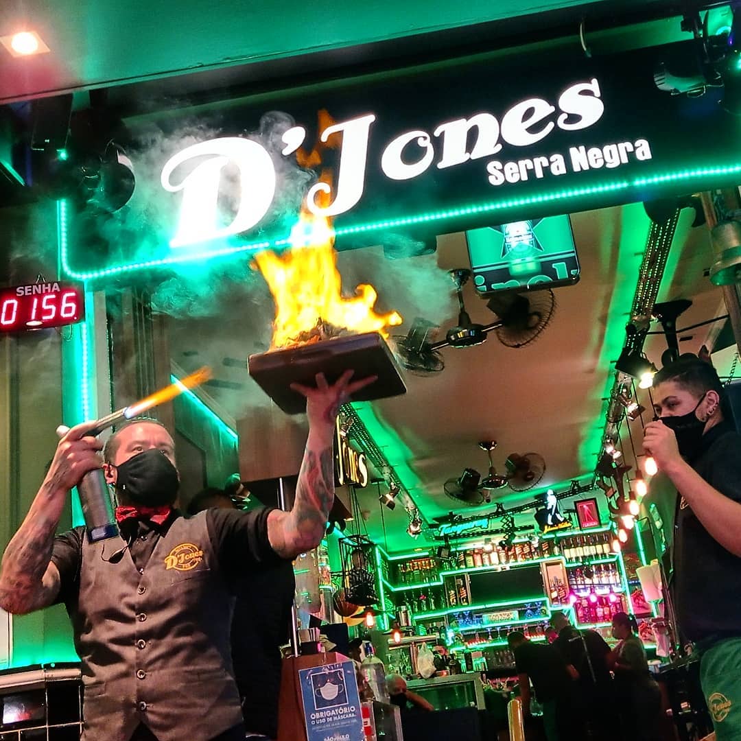 D'JONES PUB - Visite Serra Negra